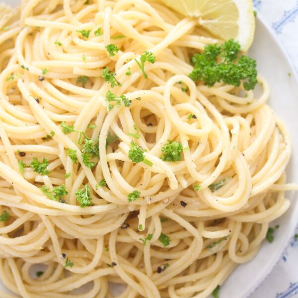 The Best Lemon Pepper Pasta Recipe » thefastrecipe.com