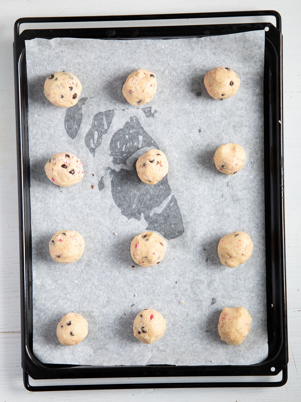Crushed Candy Cane Chocolate Chip Cookies » The Fast Recipe Food Blog