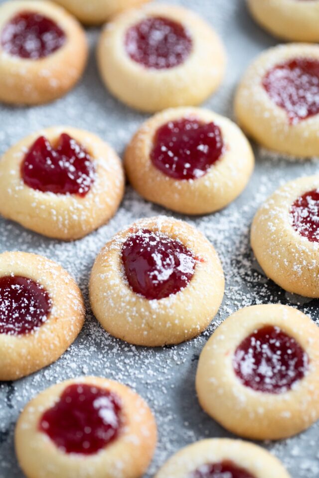 Strawberry Jam Cookies (5 Ingredients) » The Fast Recipe Food Blog